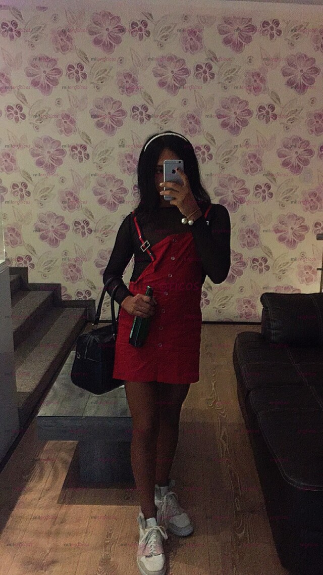 FLAQUITA MORENITA Y JOVENCITA CON GANAS DE COMPLACERTE EN LA CAMA ...