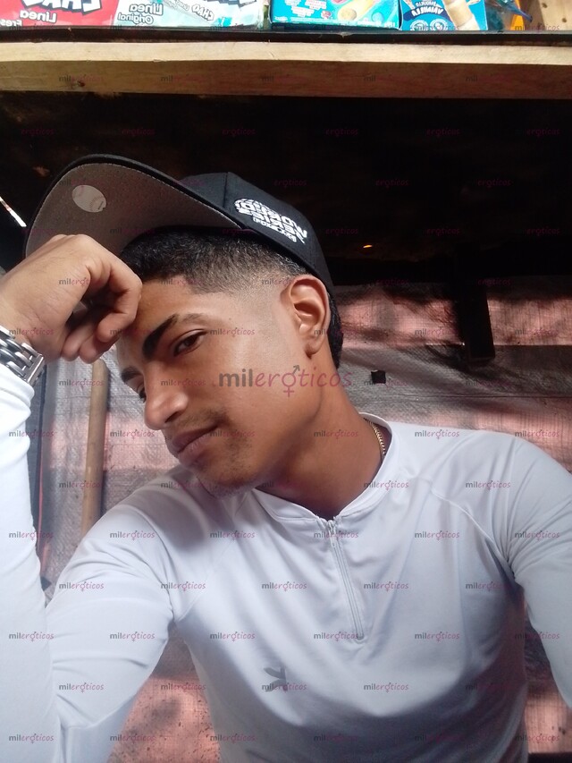 HOLA SOY BRAYAN TENGO 19 AÑOS Y ESTOY DE PASEO EN VILLAVICENCIO (25687721) - MILERÓTICOS